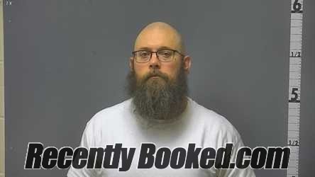 Recent Booking / Mugshot for BENJAMIN WAYNE HARRIS in Staunton County ...
