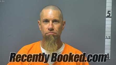 Recent Booking / Mugshot for DAREN MICHAEL SANDERS in Staunton County ...