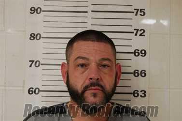 Recent Booking / Mugshot for BENJAMIN RAY ROBERTS in Henderson County ...