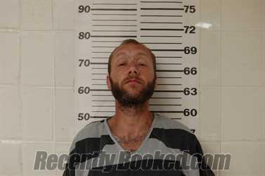 Recent Booking / Mugshot for MATTHEW AUSTIN LENNEN in Henderson County ...