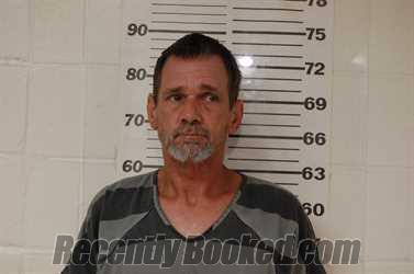 Recent Booking / Mugshot for JOHN DAVID HUNNICUTT in Henderson County ...