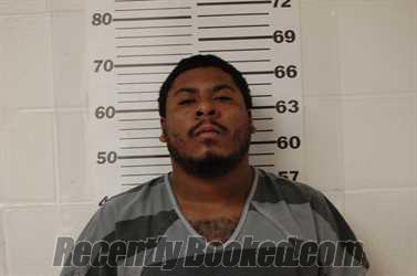 Recent Booking / Mugshot for DARIUHN DEVONTE JACKSON in Henderson ...