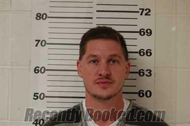 Recent Booking / Mugshot for BRANDON MICHAEL SMITH in Henderson County ...