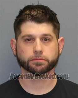 Recent Booking / Mugshot for JARRETT FRANCIS SIS in Winchester County ...