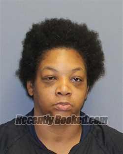 Recent Booking / Mugshot for KIMBERLY RECHELLE DAVIS in Winchester ...