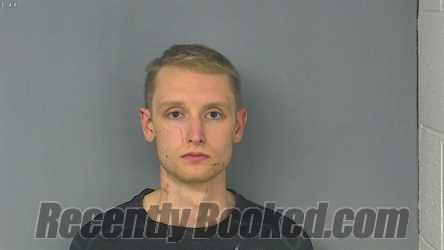 Recent Booking / Mugshot for TIMOTHY NEAL DAVIS in Poquoson County ...