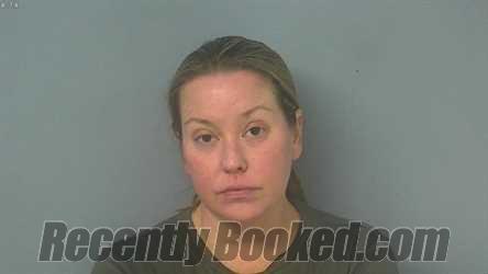 Recent Booking / Mugshot for ANGELA ROSE JORDAN in Williamsburg County ...