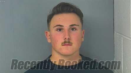 Recent Booking / Mugshot for COLE THOMAS COOK in Williamsburg County ...