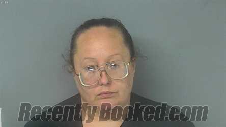 Recent Booking / Mugshot for JENNA LYNN LACHANCE in Williamsburg County ...