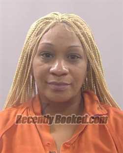 Recent Booking / Mugshot for Sintere Monet Smith in Chesapeake County ...