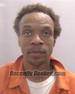 Recent Booking / Mugshot for Robert Lorenzo Byrd in Chesapeake County ...