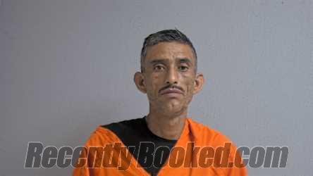 Recent Booking / Mugshot for EDGAR RODRIGUEZ in Hidalgo County, Texas