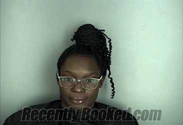 Recent Booking / Mugshot for APRIANNA O'DAISHIA LUKIE in Greenwood ...