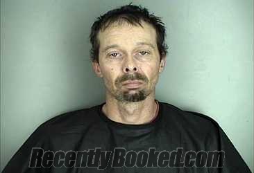 Recent Booking / Mugshot for CHAZ ALAN FIELDS in Greenwood County ...