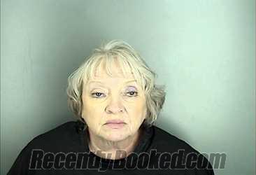 Recent Booking / Mugshot for CAROLE LYNN SPIVEY in Greenwood County ...