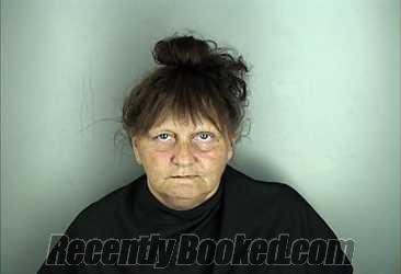 Recent Booking / Mugshot for DEBBIE DENISE HARRIS in Greenwood County ...