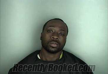 Recent Booking / Mugshot for DARIUS ANTHONY MOORE in Greenwood County ...