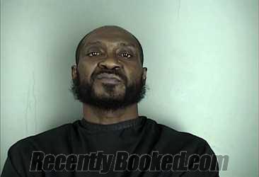 Recent Booking / Mugshot for DEMETRIUS DEMOND TERRY in Greenwood County ...