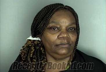 Recent Booking / Mugshot for JANICE C CALHOUN in Greenwood County ...
