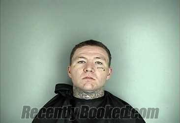 Recent Booking / Mugshot for JUSTIN LEE YATES in Greenwood County ...
