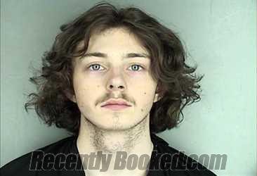Recent Booking / Mugshot for KADEN ELIJAH MORRIS in Greenwood County ...