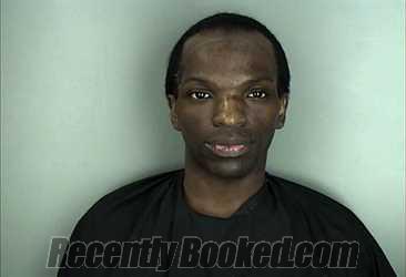 Recent Booking / Mugshot for KEON MONTRELL TAYLOR in Greenwood County ...