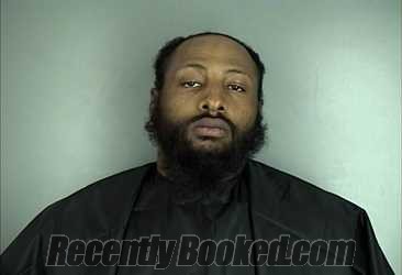 Recent Booking / Mugshot for MARCUS ANTWON MOORE in Greenwood County ...