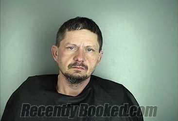 Recent Booking / Mugshot for MICHAEL ALLEN WREN in Greenwood County ...