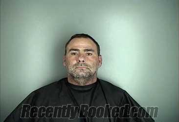 Recent Booking / Mugshot for ROBERT JONATHAN OAKLEY in Greenwood County ...