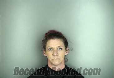 Recent Booking / Mugshot for SHANDA NICOLE SCOTT in Greenwood County ...