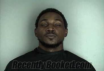 Recent Booking / Mugshot for TIMOTHY TYRELL TOLLIVER in Greenwood ...