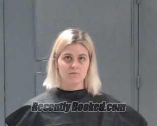 Recent Booking / Mugshot for STEPHANIE DEANN SMITH in Hunt County, Texas