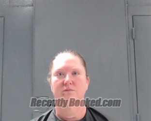 Recent Booking / Mugshot for HEATHER NICHOLE BEARD in Hunt County, Texas