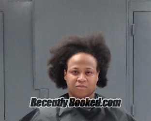 Recent Booking / Mugshot for RODNEISHA ANDRENEE TRAYLOR in Hunt County ...