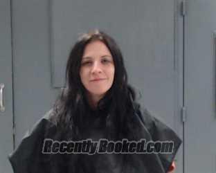 Recent Booking / Mugshot for SYREENA RENAE WHITE in Hunt County, Texas