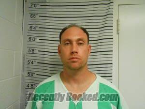 Recent Booking / Mugshot for CHAUNCEY DON CARNER in Hutchinson County ...