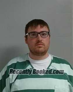 Recent Booking / Mugshot for Derek Duane Chisholm in Hutchinson County ...