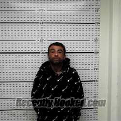 Recent Booking / Mugshot for ROBERTO RAMIREZ in Jim Wells County, Texas