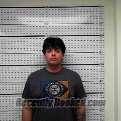Recent Booking / Mugshot for JACOB RYAN BENAVIDES in Jim Wells County ...