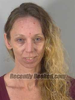Recent Booking / Mugshot for NICOLE MARIE RODDEN in Lake County, Florida