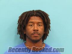 Recent Booking / Mugshot for Derrick Bledsoe in Kendall County, Texas