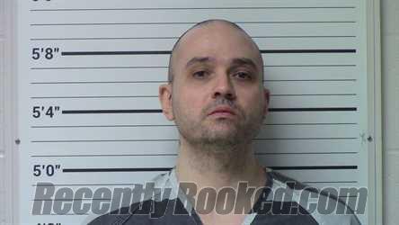 Recent Booking / Mugshot for Kent Evan Yates in Kerr County, Texas