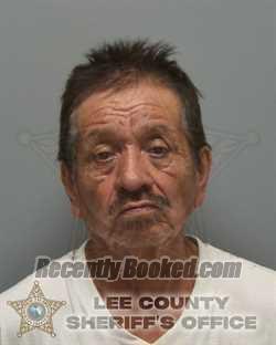 Recent Booking / Mugshot for OSCAR RIVAS in Lee County, Florida
