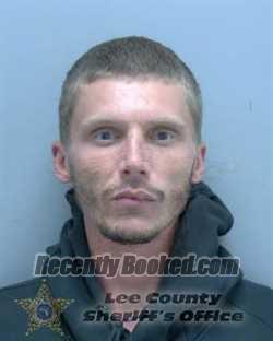 Recent Booking / Mugshot for JUSTIN COLE DAVIS in Lee County, Florida