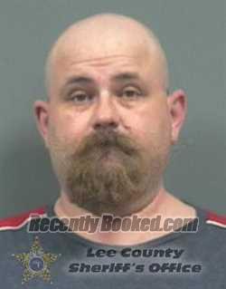 Recent Booking / Mugshot for LARRY JOSEPH REED in Lee County, Florida