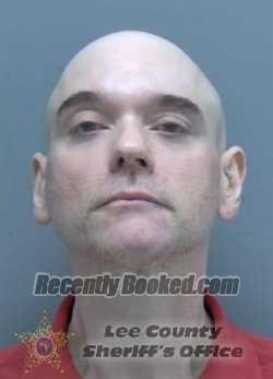 Recent Booking / Mugshot for MICHAEL GLENN ALBA in Lee County, Florida