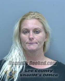 Recent Booking / Mugshot for CAROL ANN BLOOM in Lee County, Florida