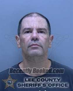 Recent Booking / Mugshot for RUBEN LORENZO ROJAS in Lee County, Florida