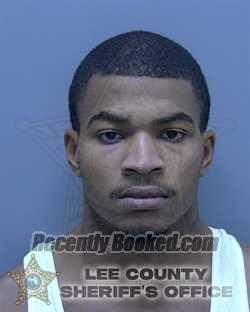 Recent Booking / Mugshot for DEMETRIUS JOSEPH MURPHY in Lee County, Florida