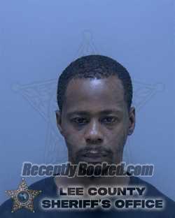 Recent Booking / Mugshot for SHAWN RENE RUFFIN in Lee County, Florida